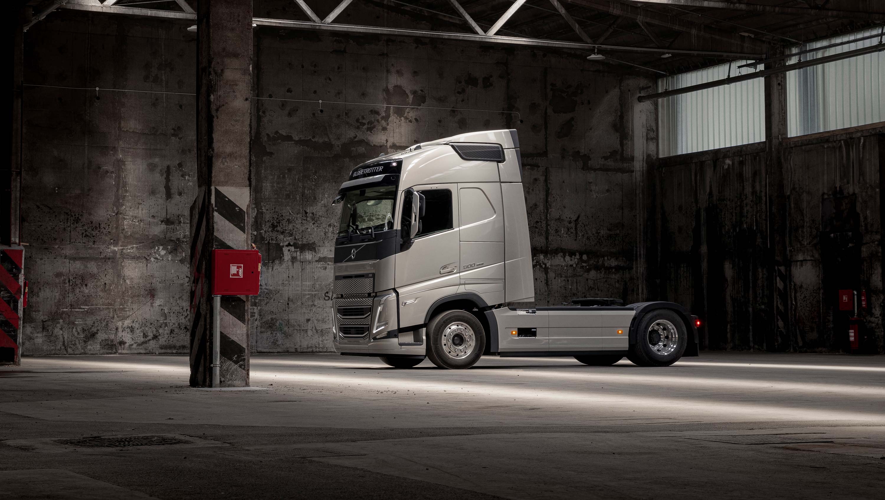 Wat is een 4x2-trekker? | Volvo Trucks