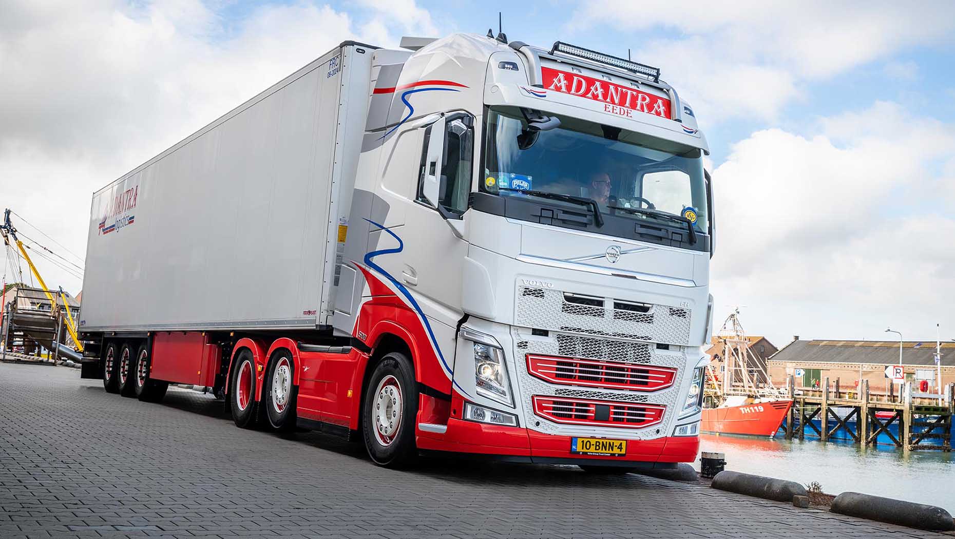 Wat is een 6x2-trekker? | Volvo Trucks