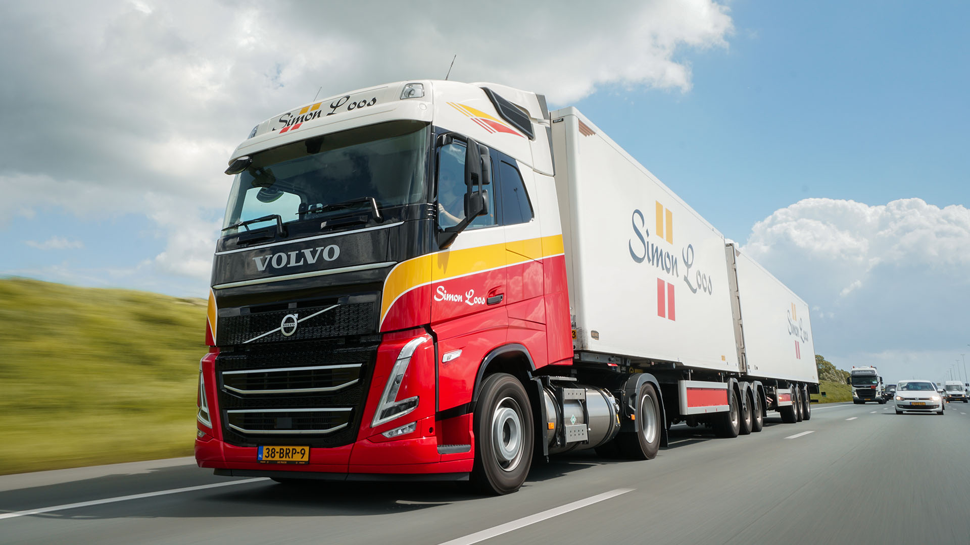 Simon Loos: ‘Onderhoud is investering in uptime’ | Volvo Trucks