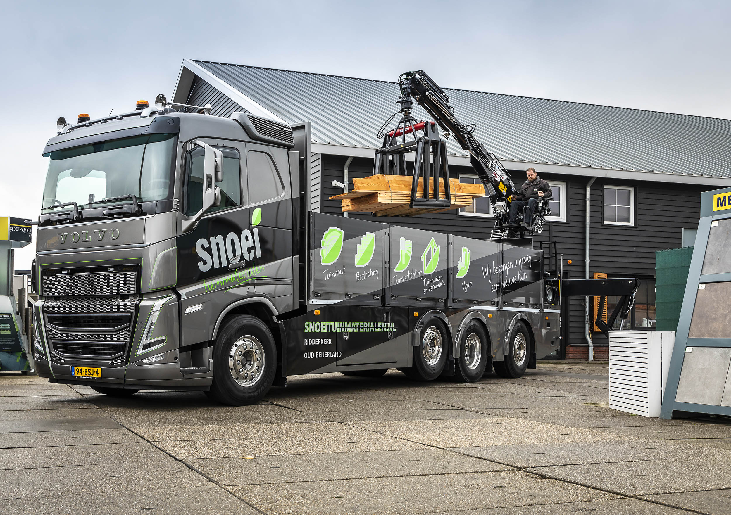 Optimaal laadvermogen met Volvo FH TAG-XL voor Snoei Tuinmaterialen ...